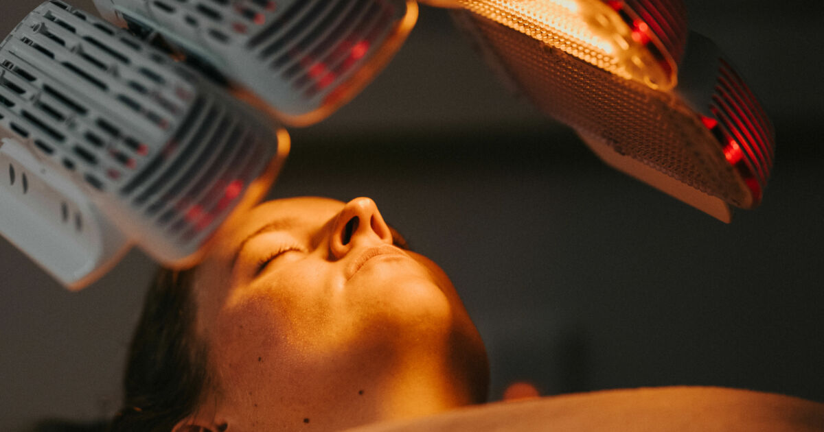 Healite II LED Therapy - B Cosmetics